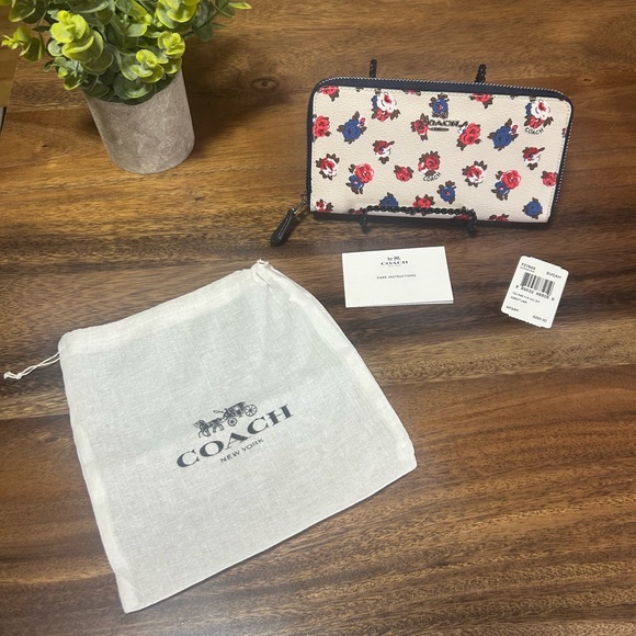 Coach | Bags | Nwt Coach Tea Rose Floral Accordion Zip Wallet | Poshmark